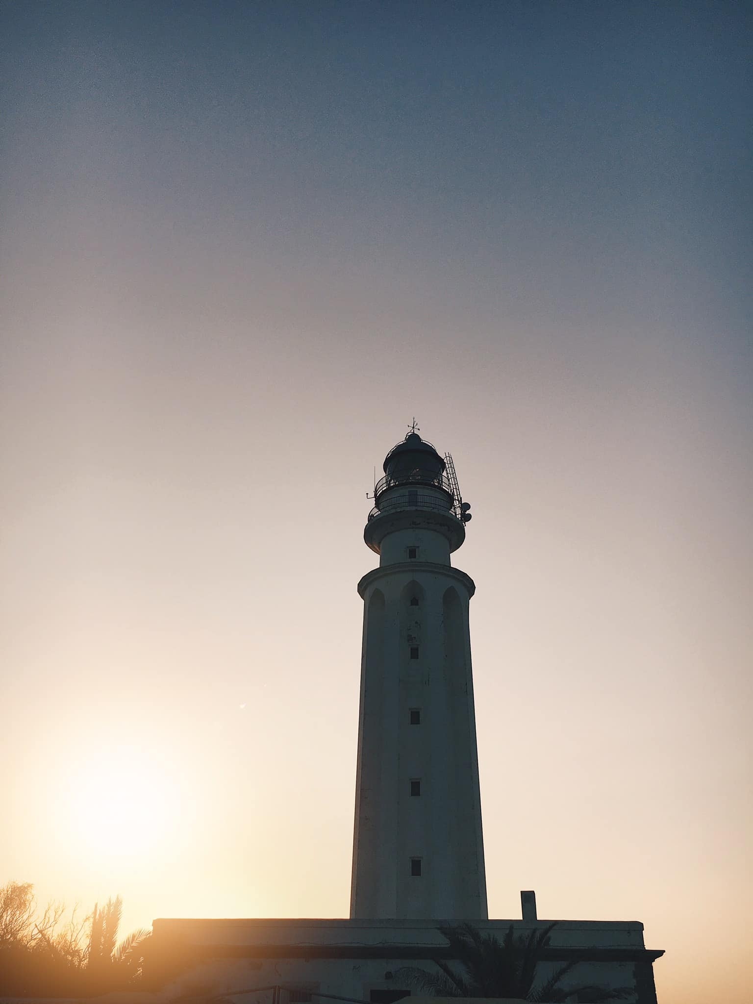 Faro de Trafalgar en Cádiz, un ricón único - Viaje al Atardecer
