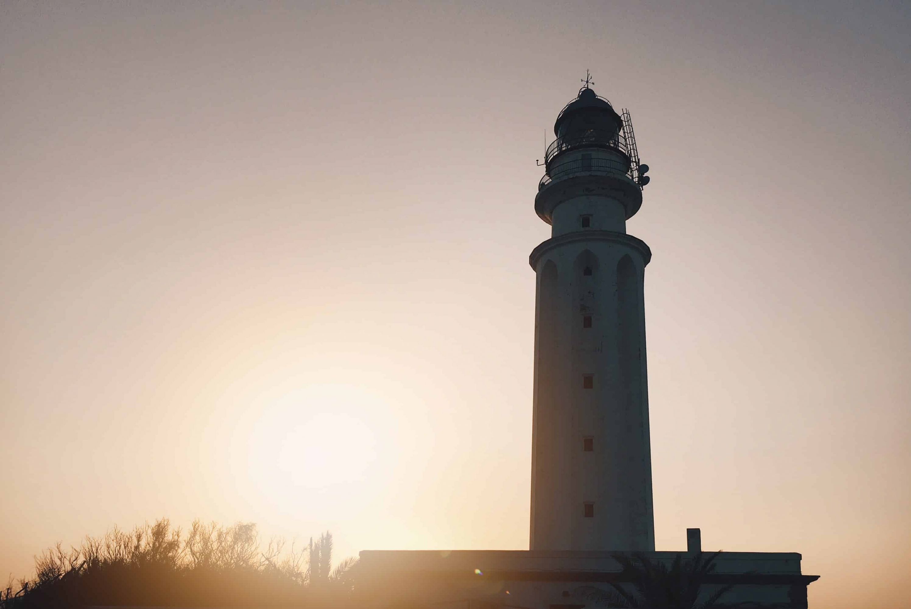Faro de Trafalgar en Cádiz, un ricón único - Viaje al Atardecer
